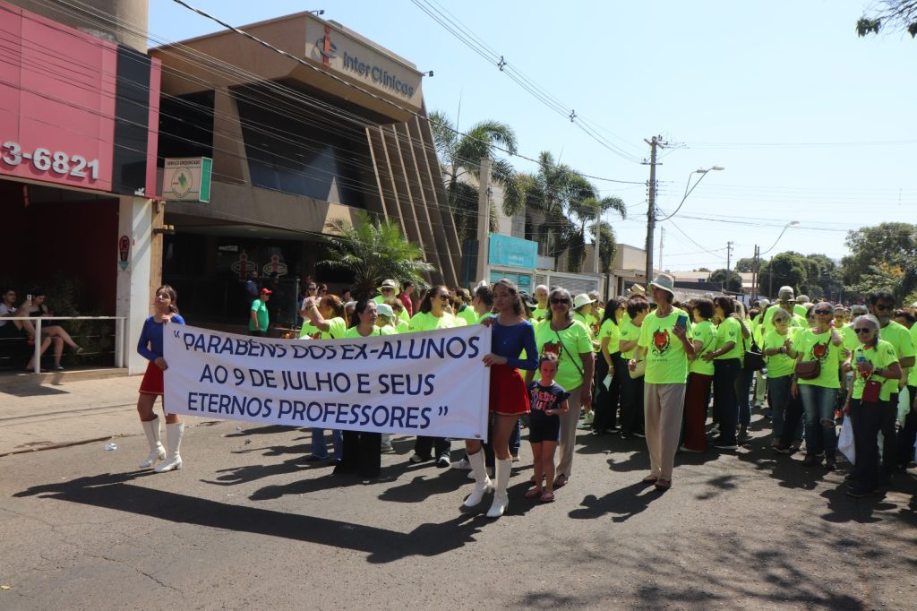 Agradecimento: Ex-alunos da Escola Estadual 9 de Julho fortalecem laços ...